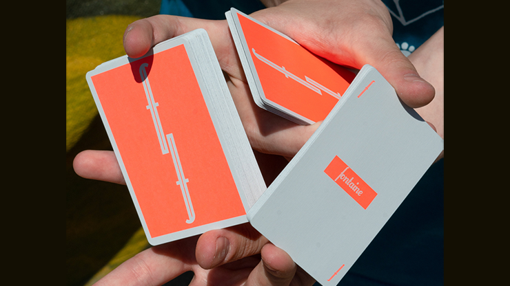 Fontaine: Safety Playing Cards – The Magic Box